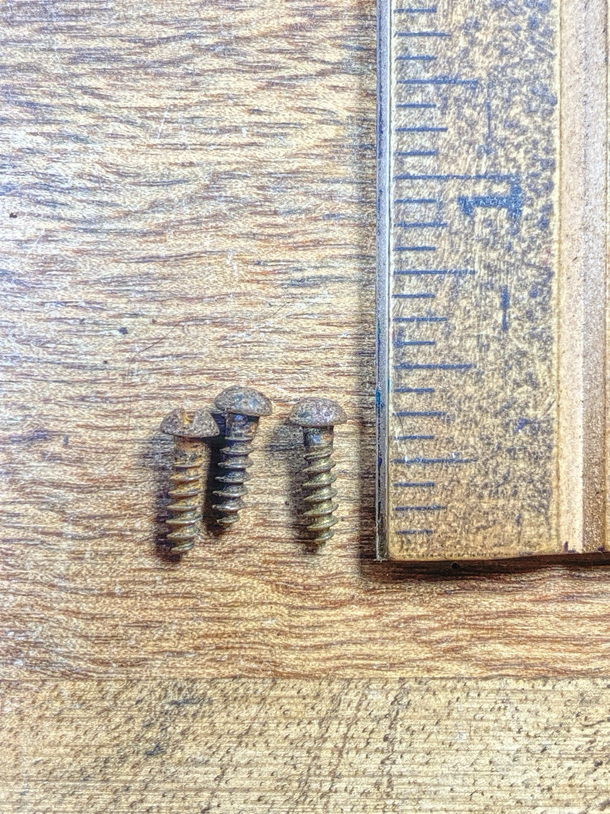 Antique Clock Dial Pan Mounting Screws (KD2419) | VintageClockParts.com